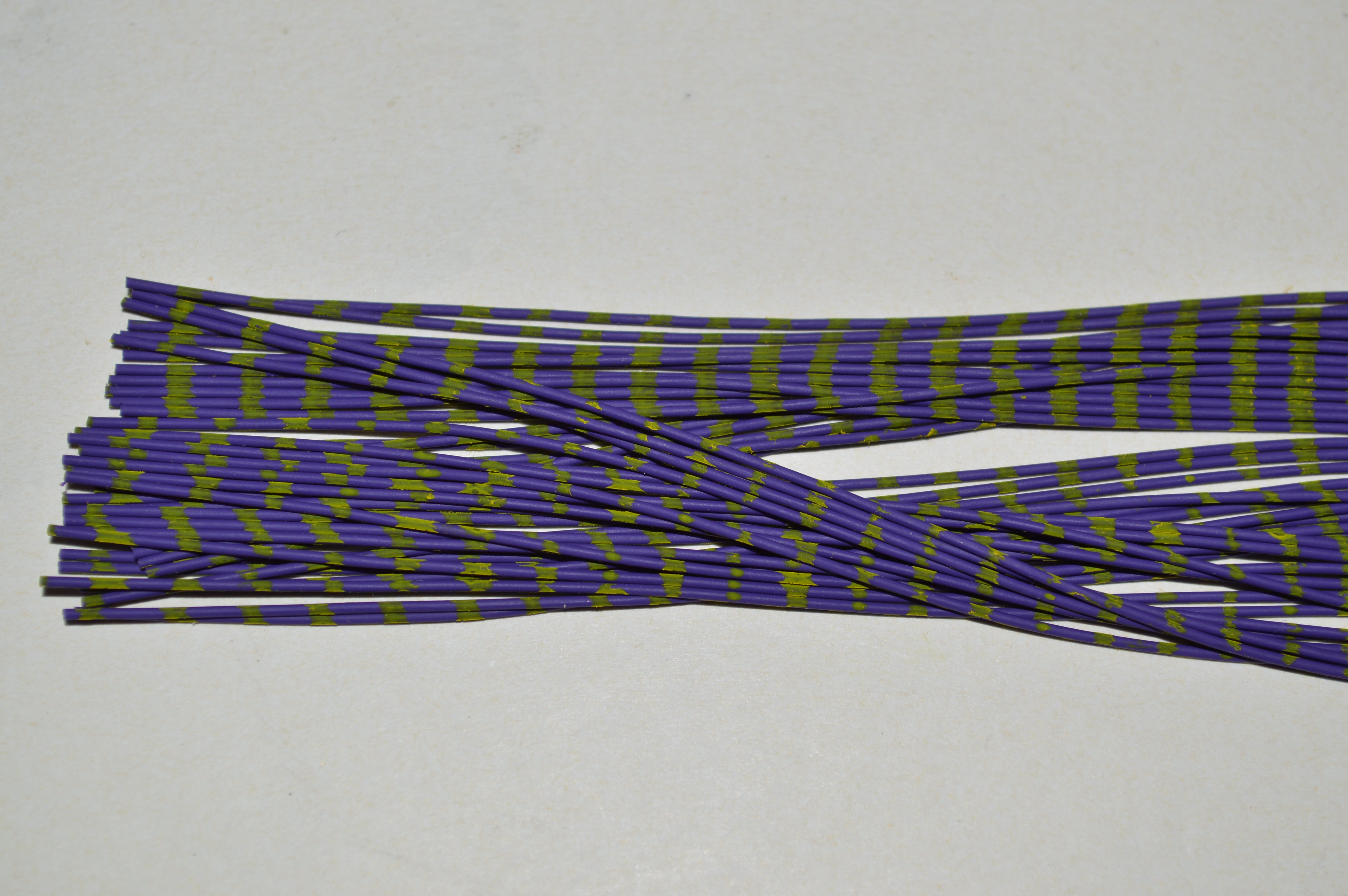 Medium Reptile Living Rubber Purple with Fluorescent Chartreuse-I-06 W ...