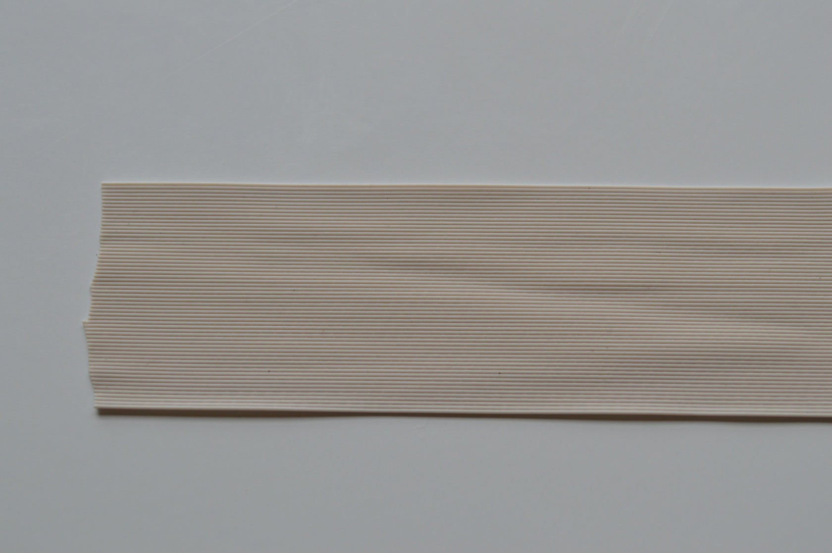 White Medium Grade Living Rubber-RRR11 – Living Rubber Co.